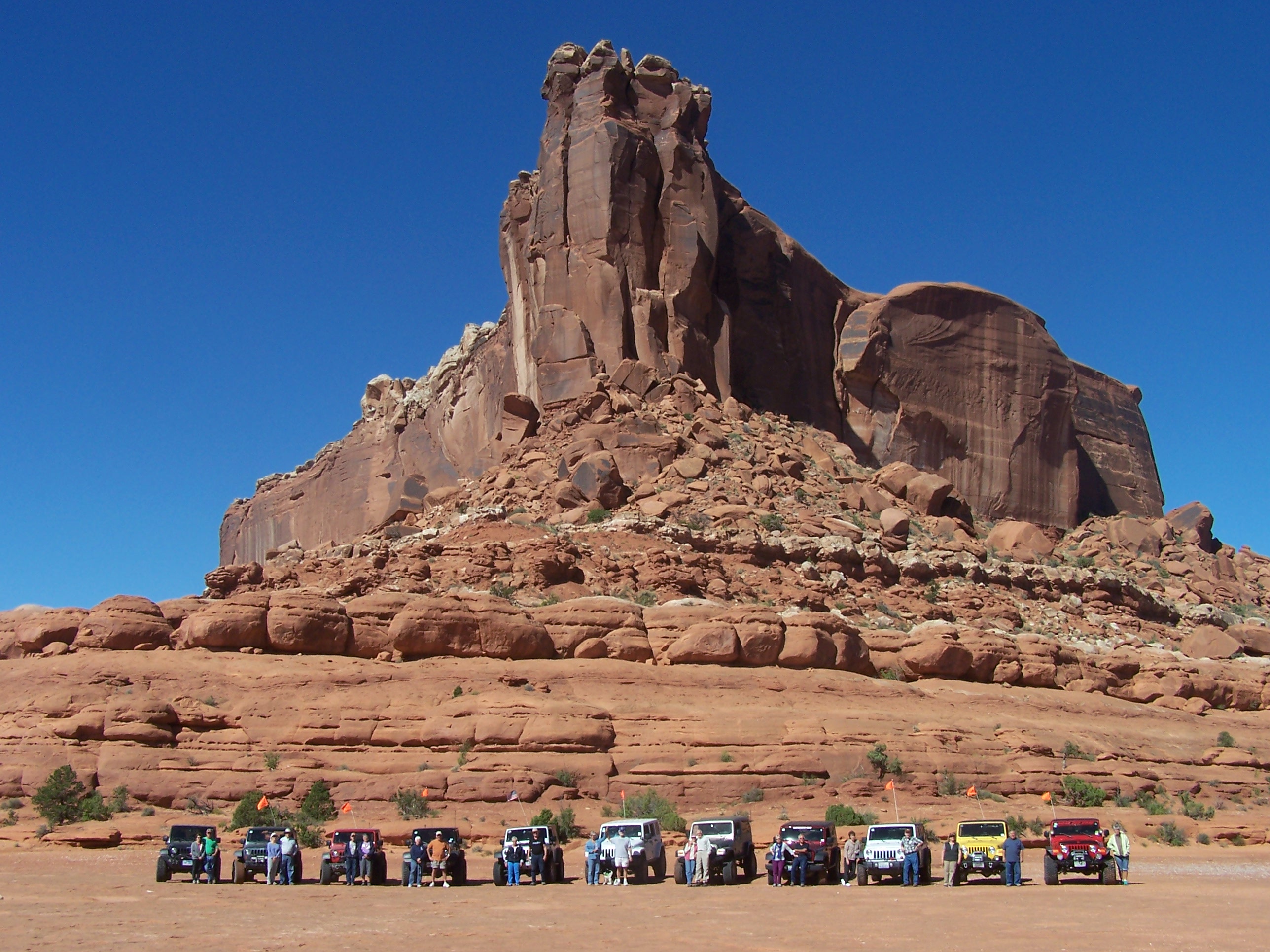 HAPPY TRAILS 4-WHEEL DRIVE CLUB